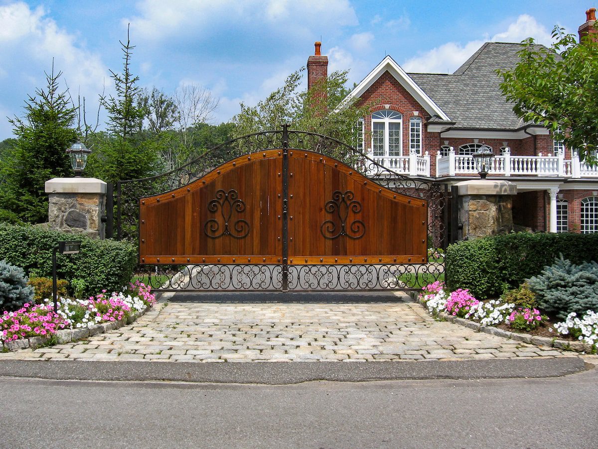 Automated Driveway Gates in New York | Tri State Gate